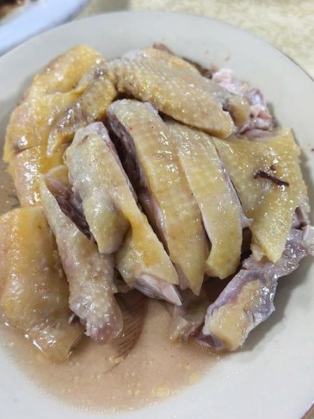 广式隔水蒸鸡怎么做_蒸鸡嫩滑不柴的秘诀-第2张图片-山城妙识 广式隔水蒸鸡怎么做_蒸鸡嫩滑不柴的秘诀-第2张图片-山城妙识