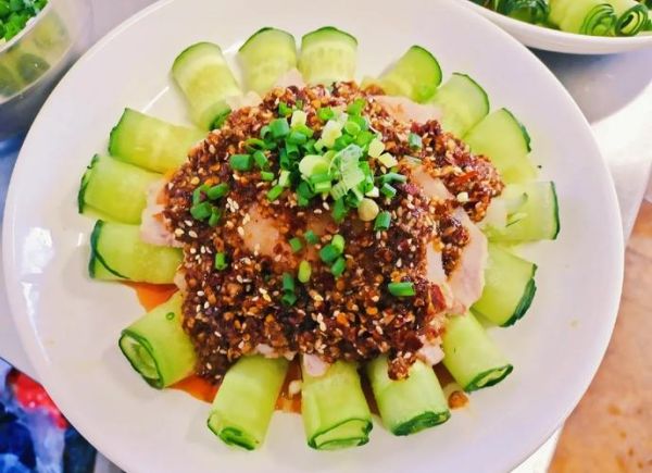 四川正宗凉拌白肉怎么做_四川凉拌白肉正宗做法-第2张图片-山城妙识 四川正宗凉拌白肉怎么做_四川凉拌白肉正宗做法-第2张图片-山城妙识