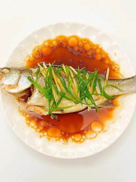 清蒸鲈鱼怎么做才鲜嫩_清蒸鲈鱼的家常做法窍门-第2张图片-山城妙识 清蒸鲈鱼怎么做才鲜嫩_清蒸鲈鱼的家常做法窍门-第2张图片-山城妙识