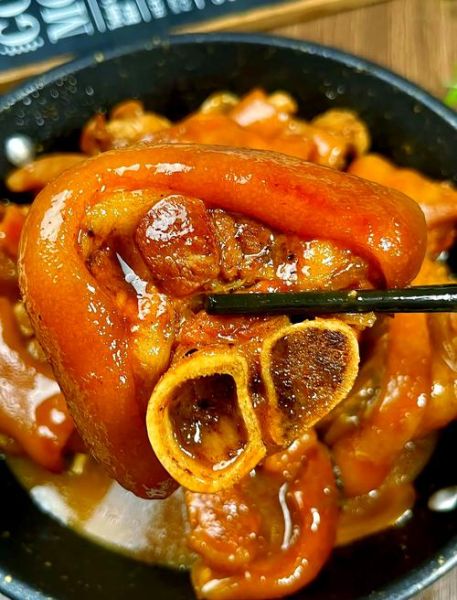 酱香猪蹄怎么做好吃_酱香猪蹄做法窍门-第1张图片-山城妙识 酱香猪蹄怎么做好吃_酱香猪蹄做法窍门-第1张图片-山城妙识