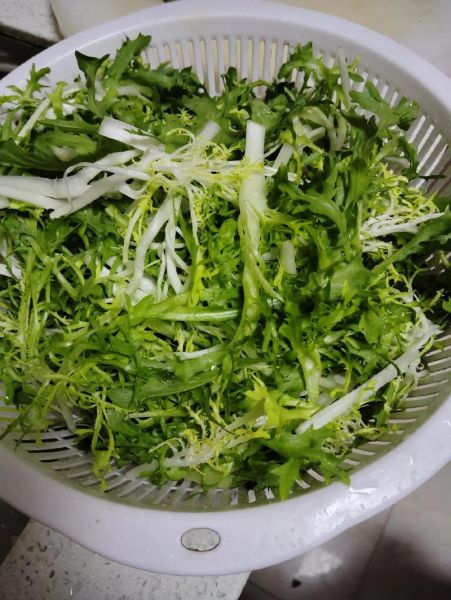 苦菊怎么做好吃凉菜_苦菊凉拌要不要焯水-第1张图片-山城妙识 苦菊怎么做好吃凉菜_苦菊凉拌要不要焯水-第1张图片-山城妙识