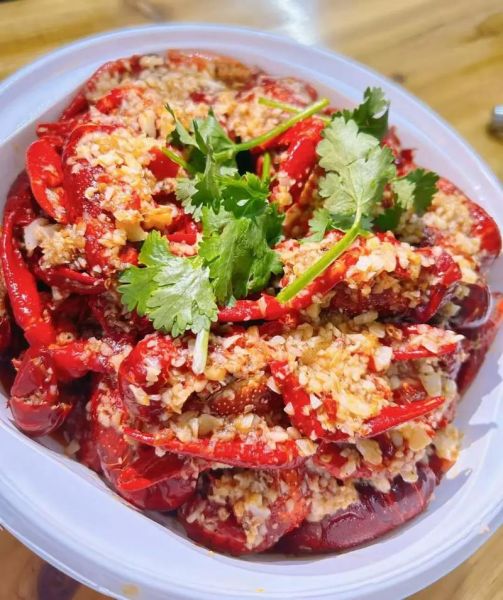 潜江油焖小龙虾正宗的做法_为什么潜江油焖小龙虾这么香-第3张图片-山城妙识 潜江油焖小龙虾正宗的做法_为什么潜江油焖小龙虾这么香-第3张图片-山城妙识