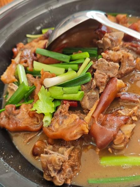 狗肉煲的做法_狗肉煲怎么做好吃-第1张图片-山城妙识 狗肉煲的做法_狗肉煲怎么做好吃-第1张图片-山城妙识