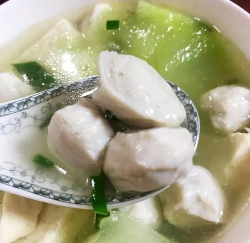 手工鱼丸怎么做_鱼丸Q弹秘诀-第3张图片-山城妙识 手工鱼丸怎么做_鱼丸Q弹秘诀-第3张图片-山城妙识