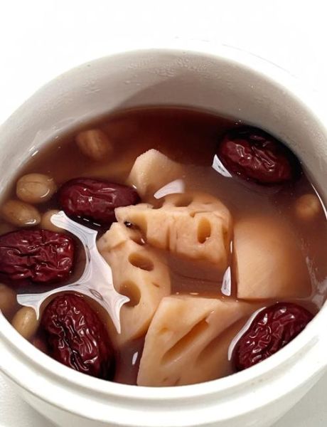 莲藕和什么一起煲汤好_莲藕煲汤最佳搭配-第2张图片-山城妙识