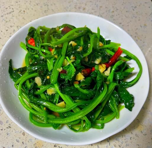 菠菜怎么炒好吃_菠菜的做法有哪些-第2张图片-山城妙识 菠菜怎么炒好吃_菠菜的做法有哪些-第2张图片-山城妙识