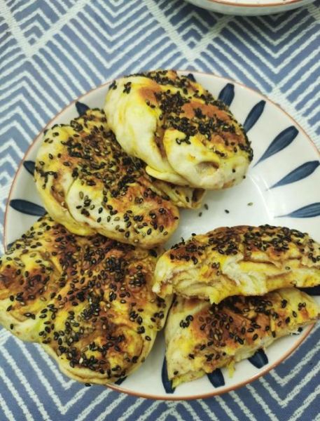 芝麻酱饼怎么做才香酥_芝麻酱饼香酥秘诀-第2张图片-山城妙识 芝麻酱饼怎么做才香酥_芝麻酱饼香酥秘诀-第2张图片-山城妙识