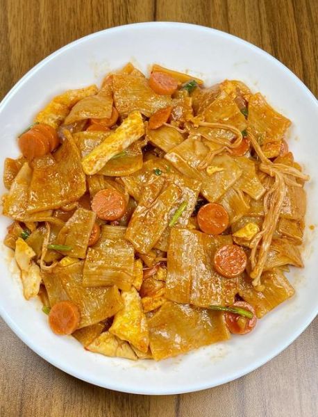 正宗炒冷面怎么做_正宗炒冷面配方比例-第1张图片-山城妙识 正宗炒冷面怎么做_正宗炒冷面配方比例-第1张图片-山城妙识