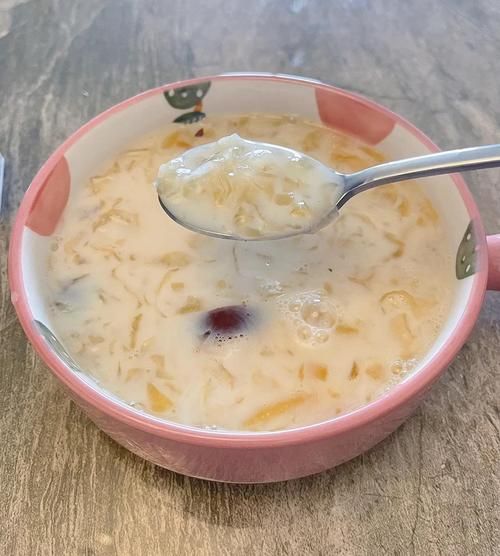 银耳汤怎么做_银耳汤家常做法-第2张图片-山城妙识 银耳汤怎么做_银耳汤家常做法-第2张图片-山城妙识