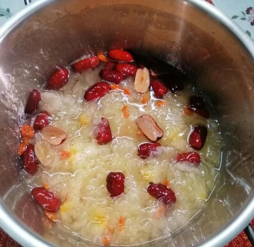 银耳汤怎么做_银耳汤家常做法-第3张图片-山城妙识 银耳汤怎么做_银耳汤家常做法-第3张图片-山城妙识