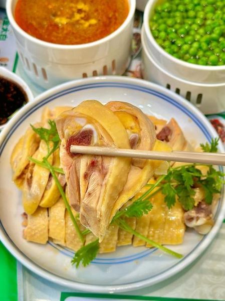 白斩鸡是什么意思_网络语白斩鸡是什么梗-第1张图片-山城妙识