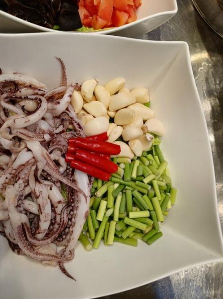 铁板小吃有哪些_铁板鱿鱼怎么做才嫩-第2张图片-山城妙识 铁板小吃有哪些_铁板鱿鱼怎么做才嫩-第2张图片-山城妙识