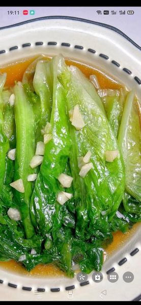 蒜蓉炒生菜怎么做_生菜焯水还是直接炒-第2张图片-山城妙识 蒜蓉炒生菜怎么做_生菜焯水还是直接炒-第2张图片-山城妙识