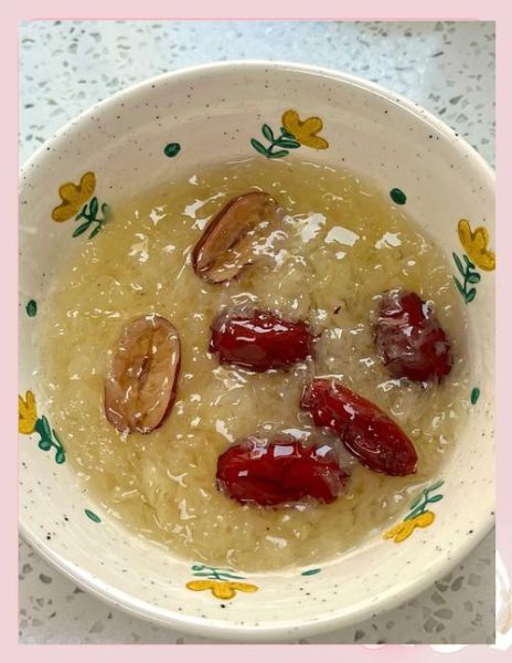 银耳要煮多久才熟_银耳怎么煮出胶-第3张图片-山城妙识 银耳要煮多久才熟_银耳怎么煮出胶-第3张图片-山城妙识