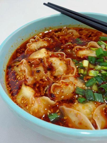 红油抄手怎么做_红油抄手热量高吗-第1张图片-山城妙识 红油抄手怎么做_红油抄手热量高吗-第1张图片-山城妙识