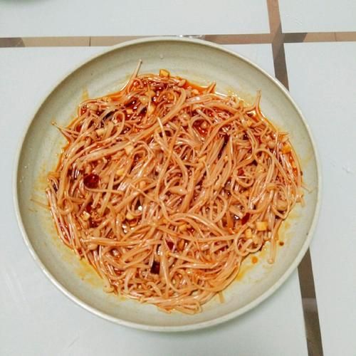 香辣金针菇怎么做_香辣金针菇的简单做法-第3张图片-山城妙识 香辣金针菇怎么做_香辣金针菇的简单做法-第3张图片-山城妙识