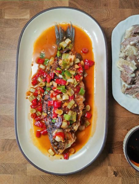 晒干的鲫鱼怎么做好吃_干鲫鱼做法大全-第1张图片-山城妙识 晒干的鲫鱼怎么做好吃_干鲫鱼做法大全-第1张图片-山城妙识