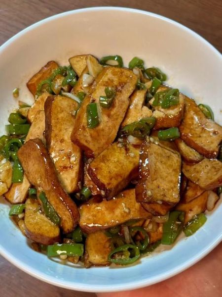 香干炒青椒怎么做_香干炒青椒的家常做法-第2张图片-山城妙识 香干炒青椒怎么做_香干炒青椒的家常做法-第2张图片-山城妙识