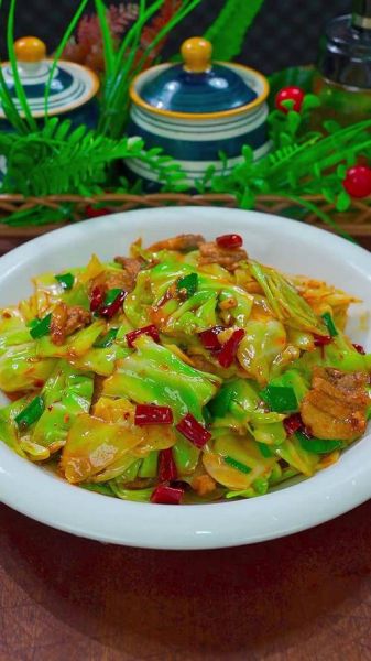 圆白菜炒肉丝怎么做_圆白菜炒肉丝用焯水吗-第3张图片-山城妙识 圆白菜炒肉丝怎么做_圆白菜炒肉丝用焯水吗-第3张图片-山城妙识