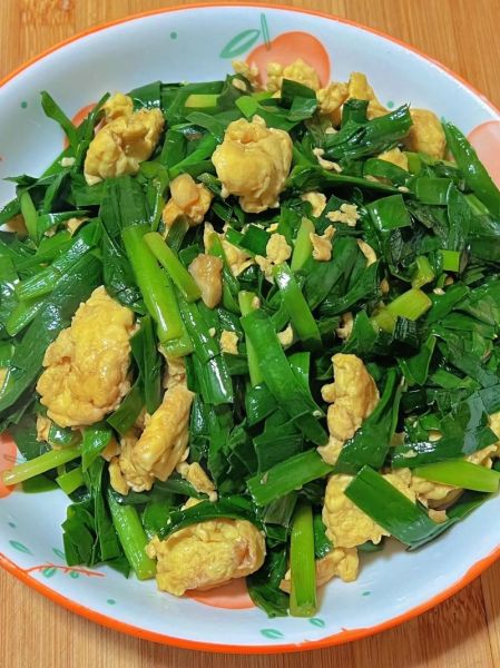 韭菜和什么炒最好吃_韭菜炒鸡蛋怎么做才香-第1张图片-山城妙识 韭菜和什么炒最好吃_韭菜炒鸡蛋怎么做才香-第1张图片-山城妙识