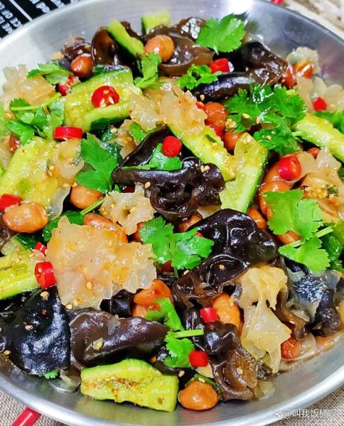 凉拌白木耳怎么做_凉拌白木耳要焯水吗-第3张图片-山城妙识 凉拌白木耳怎么做_凉拌白木耳要焯水吗-第3张图片-山城妙识