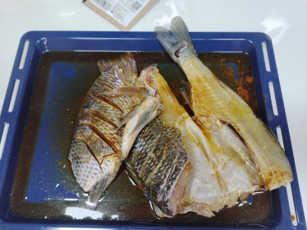 电烤箱烤鱼怎么做_电烤箱烤鱼温度时间-第3张图片-山城妙识
