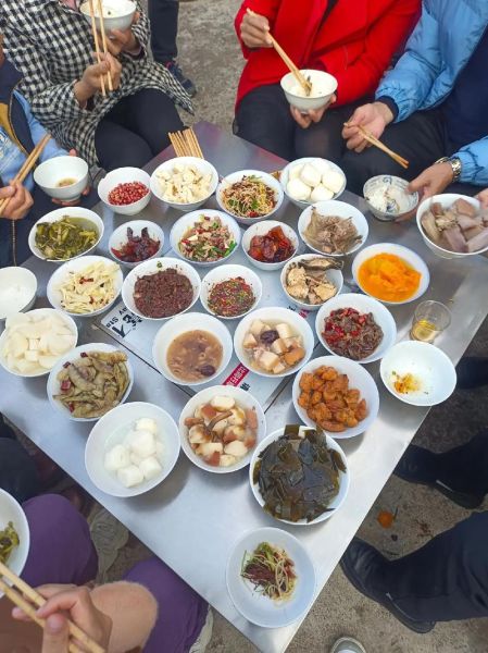 云南杀猪饭怎么做_云南杀猪饭有哪些特色菜-第3张图片-山城妙识 云南杀猪饭怎么做_云南杀猪饭有哪些特色菜-第3张图片-山城妙识