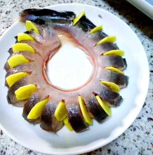 清蒸白鳝怎么做_清蒸白鳝蒸几分钟才嫩-第1张图片-山城妙识 清蒸白鳝怎么做_清蒸白鳝蒸几分钟才嫩-第1张图片-山城妙识