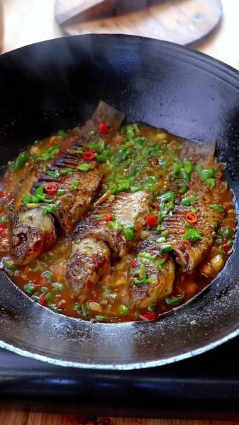 清炖鲫鱼怎么做好吃又简单_清炖鲫鱼汤的家常做法-第3张图片-山城妙识 清炖鲫鱼怎么做好吃又简单_清炖鲫鱼汤的家常做法-第3张图片-山城妙识