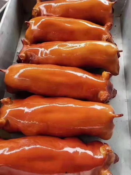 烤乳猪多少钱一只_哪里能买到正宗烤乳猪-第2张图片-山城妙识 烤乳猪多少钱一只_哪里能买到正宗烤乳猪-第2张图片-山城妙识