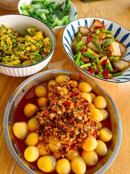 鸭蛋和什么一起炒好吃_经典搭配推荐-第1张图片-山城妙识 鸭蛋和什么一起炒好吃_经典搭配推荐-第1张图片-山城妙识