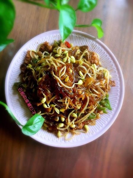 黄豆芽炖粉条怎么做好吃_黄豆芽炖粉条的家常做法-第3张图片-山城妙识 黄豆芽炖粉条怎么做好吃_黄豆芽炖粉条的家常做法-第3张图片-山城妙识