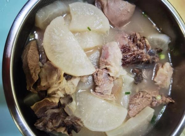 萝卜羊肉怎么炖好吃又烂_萝卜羊肉炖多久才软烂-第2张图片-山城妙识 萝卜羊肉怎么炖好吃又烂_萝卜羊肉炖多久才软烂-第2张图片-山城妙识