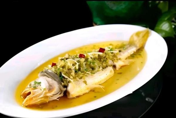 雪菜烧黄鱼怎么做_雪菜烧黄鱼的家常做法-第1张图片-山城妙识 雪菜烧黄鱼怎么做_雪菜烧黄鱼的家常做法-第1张图片-山城妙识