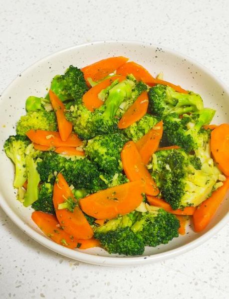 家常炒胡萝卜怎么炒好吃_胡萝卜炒多久才脆嫩-第3张图片-山城妙识 家常炒胡萝卜怎么炒好吃_胡萝卜炒多久才脆嫩-第3张图片-山城妙识