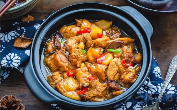 黄焖鸡图片怎么拍好看_黄焖鸡米饭摆盘技巧-第1张图片-山城妙识 黄焖鸡图片怎么拍好看_黄焖鸡米饭摆盘技巧-第1张图片-山城妙识