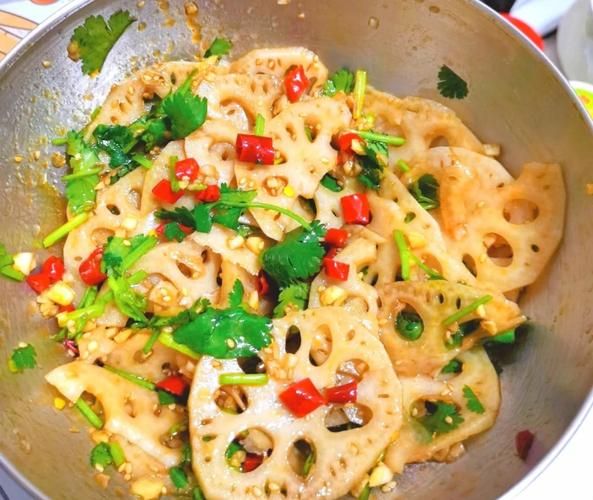 凉拌藕怎么做又白又脆_藕片焯水几分钟-第2张图片-山城妙识 凉拌藕怎么做又白又脆_藕片焯水几分钟-第2张图片-山城妙识