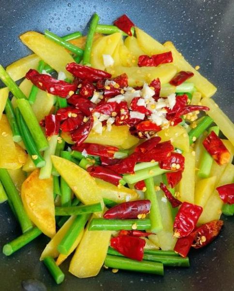 鱿鱼须怎么去皮_最快去皮技巧-第1张图片-山城妙识 鱿鱼须怎么去皮_最快去皮技巧-第1张图片-山城妙识