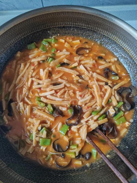 牛肉烩饼怎么做_牛肉烩饼家常做法-第3张图片-山城妙识 牛肉烩饼怎么做_牛肉烩饼家常做法-第3张图片-山城妙识