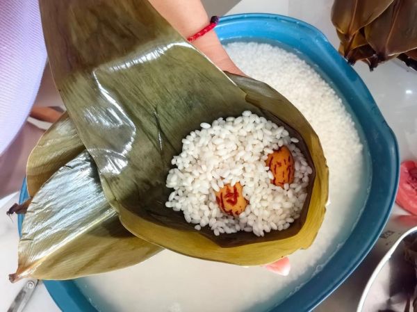咸粽子糯米怎么调_咸粽子糯米提前泡多久-第2张图片-山城妙识 咸粽子糯米怎么调_咸粽子糯米提前泡多久-第2张图片-山城妙识
