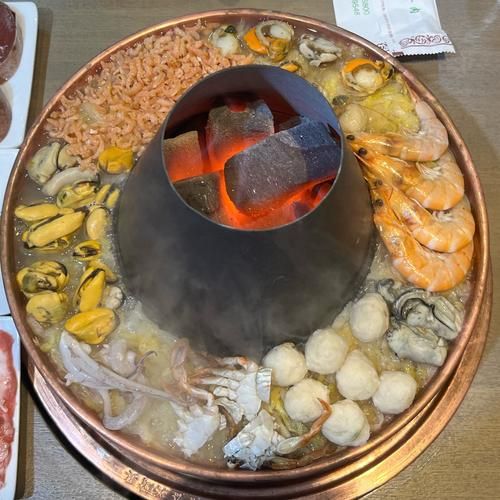 酸菜火锅怎么做好吃又简单_酸菜火锅底料怎么调-第1张图片-山城妙识 酸菜火锅怎么做好吃又简单_酸菜火锅底料怎么调-第1张图片-山城妙识