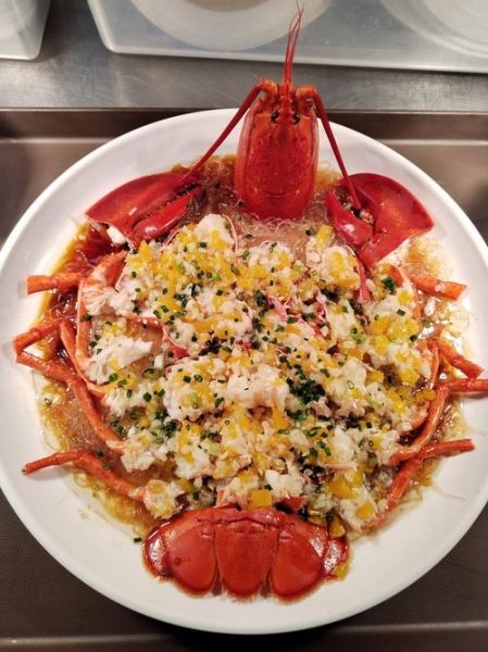 龙虾怎么吃_龙虾怎么吃才最鲜美-第1张图片-山城妙识 龙虾怎么吃_龙虾怎么吃才最鲜美-第1张图片-山城妙识