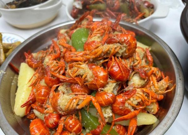 中国龙虾多少钱一斤_中国龙虾怎么做好吃-第1张图片-山城妙识 中国龙虾多少钱一斤_中国龙虾怎么做好吃-第1张图片-山城妙识