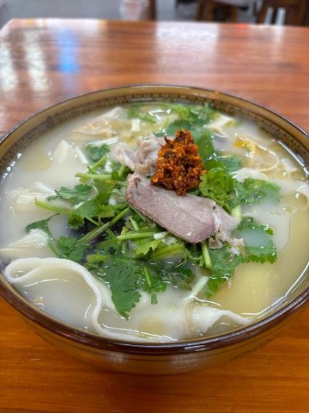 羊肉汤面怎么做才好吃_家常羊肉汤面做法步骤-第1张图片-山城妙识 羊肉汤面怎么做才好吃_家常羊肉汤面做法步骤-第1张图片-山城妙识