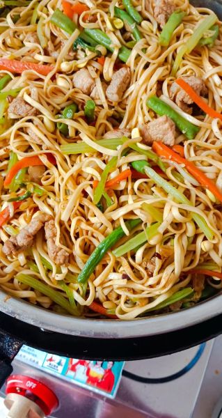 正宗河南蒸面条怎么做_蒸面条不坨的秘诀-第3张图片-山城妙识 正宗河南蒸面条怎么做_蒸面条不坨的秘诀-第3张图片-山城妙识