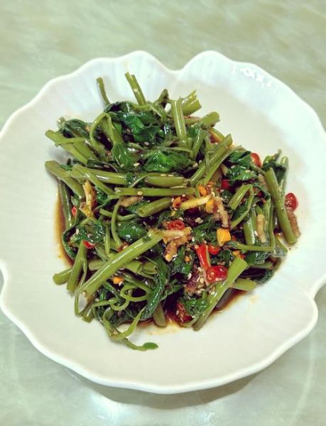 凉拌空心菜怎么做才脆_空心菜焯水几分钟最好-第1张图片-山城妙识
