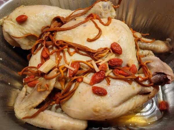 药膳蒸鸡怎么做_蒸鸡放什么药材最香-第3张图片-山城妙识 药膳蒸鸡怎么做_蒸鸡放什么药材最香-第3张图片-山城妙识