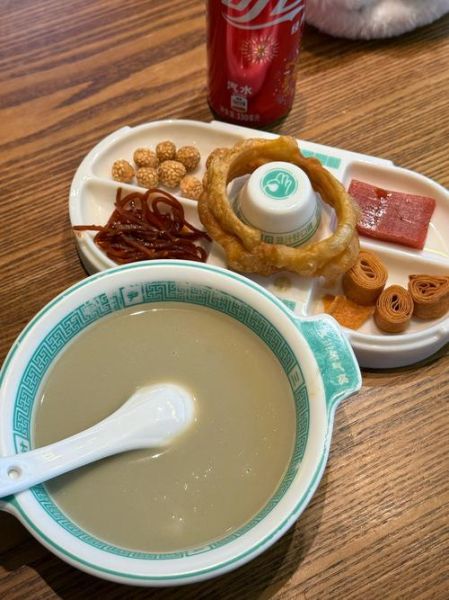 北京豆汁怎么喝_正宗喝法步骤-第1张图片-山城妙识 北京豆汁怎么喝_正宗喝法步骤-第1张图片-山城妙识