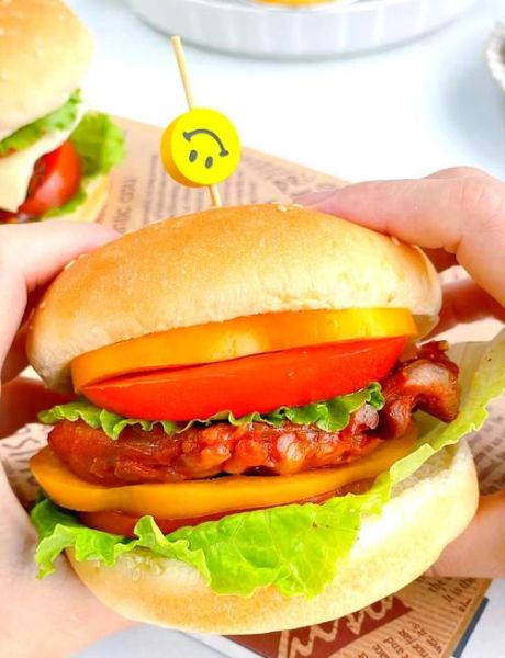 鸡肉汉堡怎么做_鸡肉汉堡的做法步骤-第2张图片-山城妙识 鸡肉汉堡怎么做_鸡肉汉堡的做法步骤-第2张图片-山城妙识