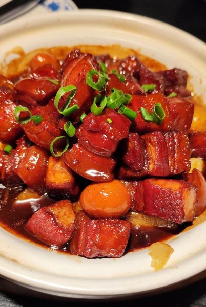 红烧肉经典配菜有哪些_怎么做最好吃-第1张图片-山城妙识 红烧肉经典配菜有哪些_怎么做最好吃-第1张图片-山城妙识